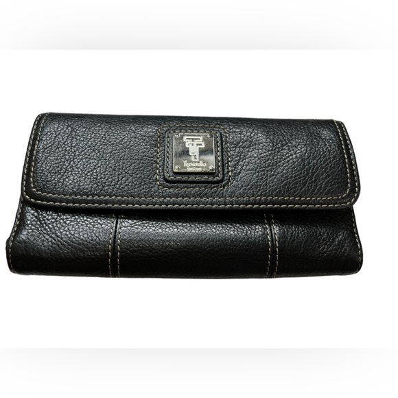 Tignanello | Bags | Tignanello Genuine Leather Full Size Black Wallet ...